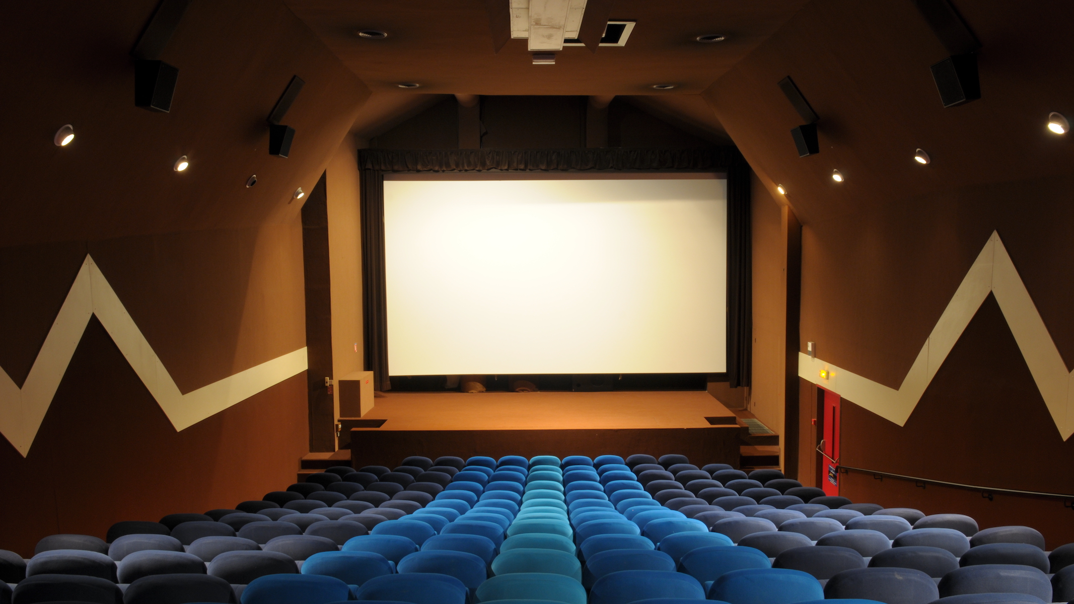 Annuaire des salles de cinéma et cinémas itinérants - Acap - pôle ...